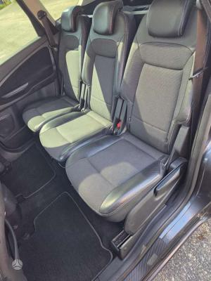 Grey Ford S-Max 2008 in Panevezys, with an engine capacity of 2.00 L and mileage of 295 thousand km for 2800 €, photo 14 on AUTOMOTO.COM.LV