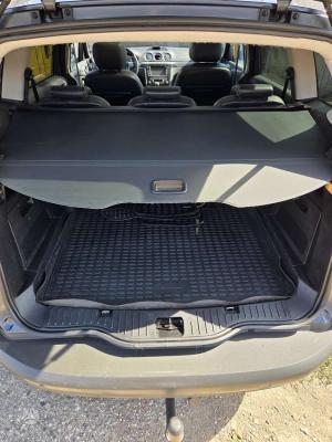 Grey Ford S-Max 2008 in Panevezys, with an engine capacity of 2.00 L and mileage of 295 thousand km for 2800 €, photo 15 on AUTOMOTO.COM.LV