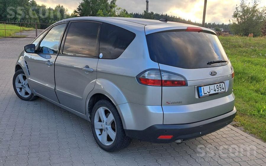 Pelēks Ford S-Max 2008 Kuldīga, ar dzinēja tilpumu 2.00 L un nobraukumu 314 tūkst. km par 3195 €, foto 5 vietnē AUTOMOTO.COM.LV
