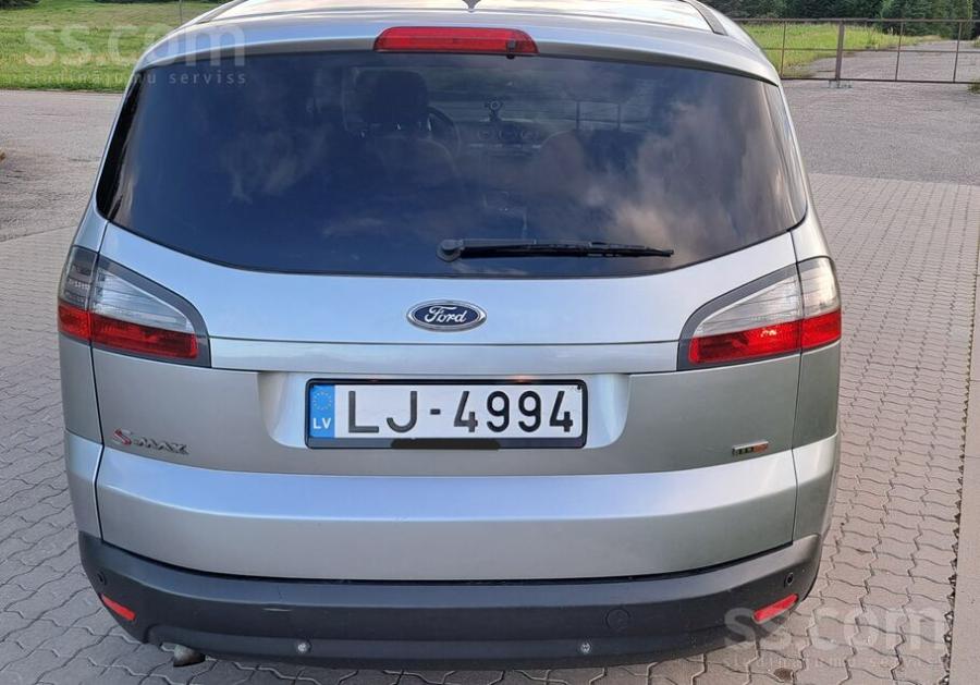 Pelēks Ford S-Max 2008 Kuldīga, ar dzinēja tilpumu 2.00 L un nobraukumu 314 tūkst. km par 3195 €, foto 6 vietnē AUTOMOTO.COM.LV