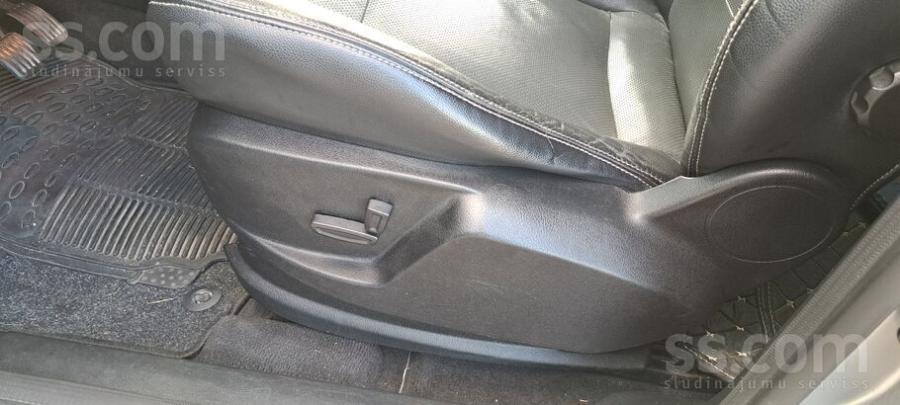 Pelēks Ford S-Max 2008 Kuldīga, ar dzinēja tilpumu 2.00 L un nobraukumu 314 tūkst. km par 3195 €, foto 11 vietnē AUTOMOTO.COM.LV