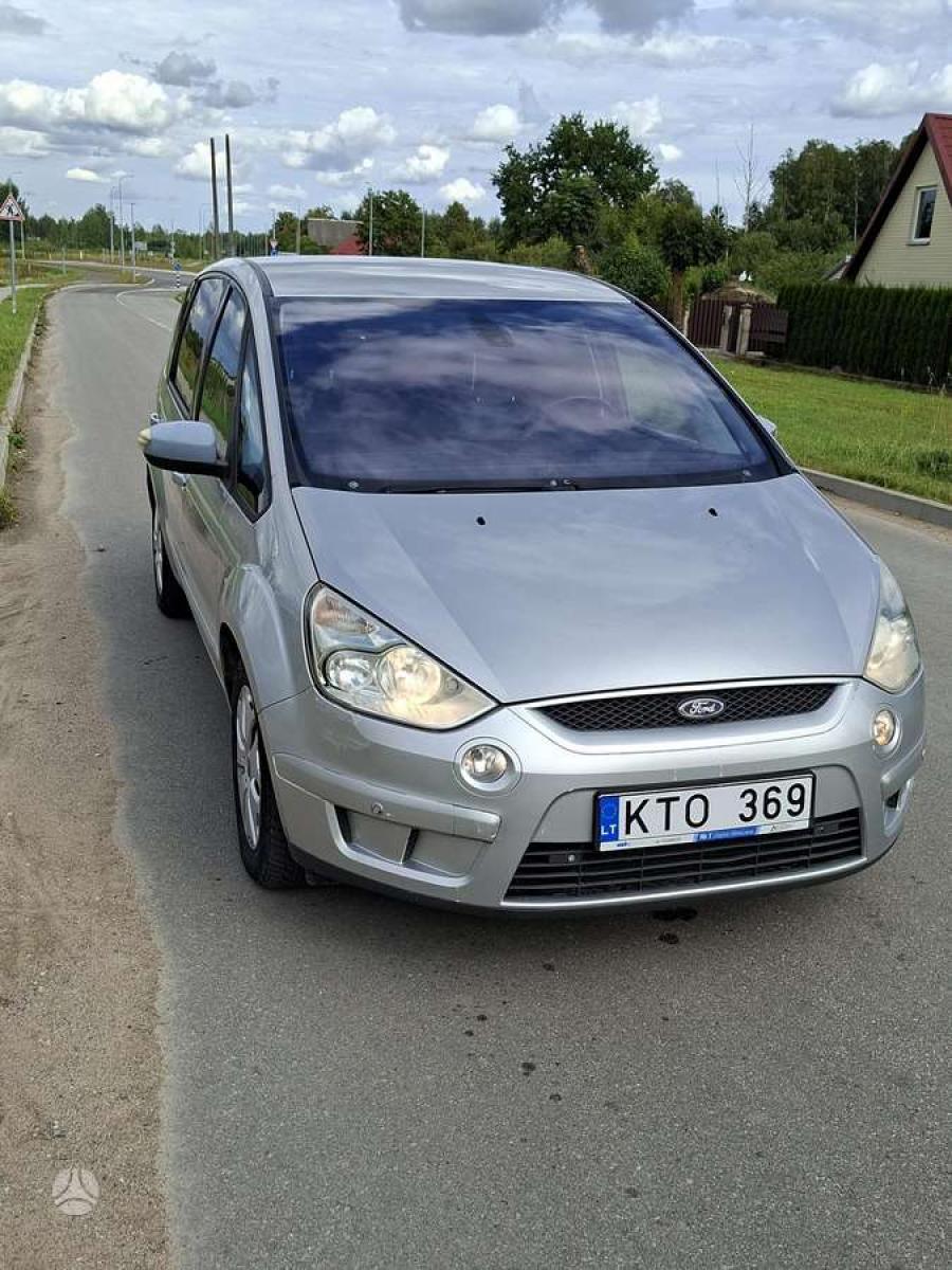 Pelēks Ford S-Max 2008 Naujoji Akmenė, ar dzinēja tilpumu 1.75 L un nobraukumu 286 tūkst. km par 2400 €, foto 1 vietnē AUTOMOTO.COM.LV
