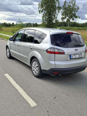 Pelēks Ford S-Max 2008 Naujoji Akmenė, ar dzinēja tilpumu 1.75 L un nobraukumu 286 tūkst. km par 2400 €, foto 4 vietnē AUTOMOTO.COM.LV