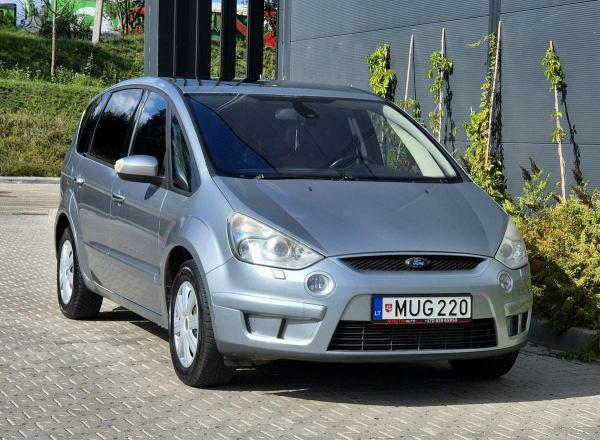 Grey Ford S-Max 2008 in Vilnius, with an engine capacity of 2.00 L and mileage of 313 thousand km for 2999 €, photo 1 on AUTOMOTO.COM.LV