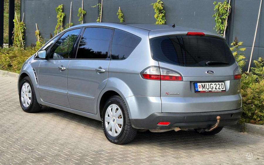 Pelēks Ford S-Max 2008 Viļņa, ar dzinēja tilpumu 2.00 L un nobraukumu 313 tūkst. km par 2999 €, foto 5 vietnē AUTOMOTO.COM.LV