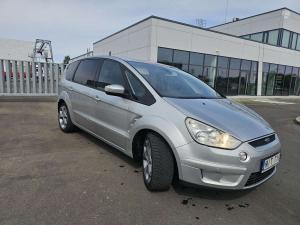 Grey Ford S-Max 2008 in Siauliai, with an engine capacity of 2.00 L and mileage of 275 thousand km for 3400 €, photo 4 on AUTOMOTO.COM.LV