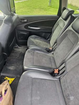 Grey Ford S-Max 2008 in Siauliai, with an engine capacity of 2.00 L and mileage of 275 thousand km for 3400 €, photo 12 on AUTOMOTO.COM.LV