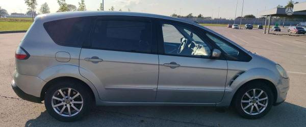 Pelēks Ford S-Max 2008 Šauļi, ar dzinēja tilpumu 2.00 L un nobraukumu 325 tūkst. km par 2300 €, foto 3 vietnē AUTOMOTO.COM.LV