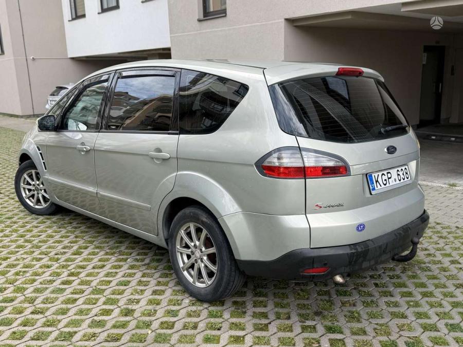 Pelēks Ford S-Max 2008 Viļņa, ar dzinēja tilpumu 2.00 L un nobraukumu 290 tūkst. km par 2650 €, foto 4 vietnē AUTOMOTO.COM.LV