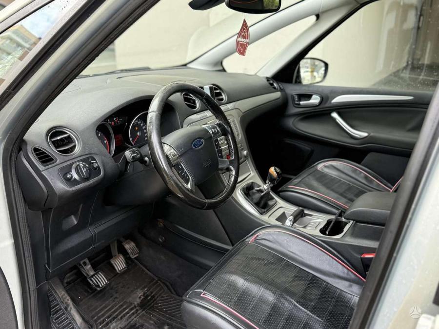 Pelēks Ford S-Max 2008 Viļņa, ar dzinēja tilpumu 2.00 L un nobraukumu 290 tūkst. km par 2650 €, foto 8 vietnē AUTOMOTO.COM.LV