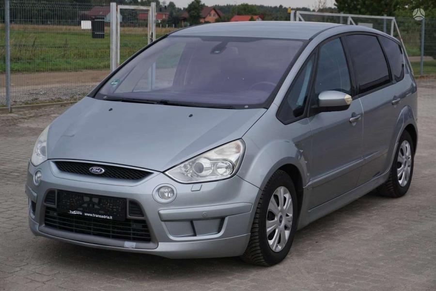 Grey Ford S-Max 2008 in Klaipeda, with an engine capacity of 2.18 L and mileage of 280 thousand km for 2100 €, photo 1 on AUTOMOTO.COM.LV