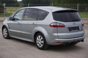 Grey Ford S-Max 2008 in Klaipeda, with an engine capacity of 2.18 L and mileage of 280 thousand km for 2100 €, photo 5 on AUTOMOTO.COM.LV