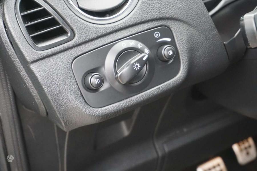 Grey Ford S-Max 2008 in Klaipeda, with an engine capacity of 2.18 L and mileage of 280 thousand km for 2100 €, photo 19 on AUTOMOTO.COM.LV