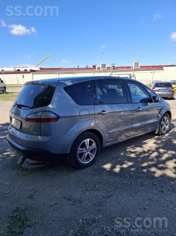 Pelēks Ford S-Max 2009 Rēzekne, ar dzinēja tilpumu 2.00 L un nobraukumu 0 tūkst. km par 3150 €, foto 3 vietnē AUTOMOTO.COM.LV
