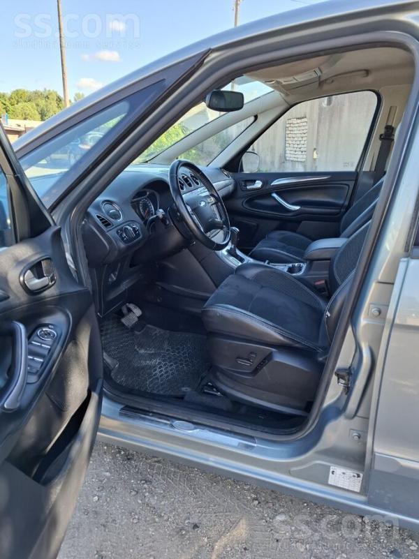 Pelēks Ford S-Max 2009 Rēzekne, ar dzinēja tilpumu 2.00 L un nobraukumu 0 tūkst. km par 3150 €, foto 5 vietnē AUTOMOTO.COM.LV