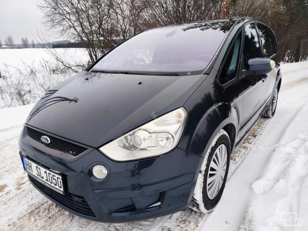 Grey Ford S-Max 2009 in Mazeikiai, with an engine capacity of 2.00 L and mileage of 262 thousand km for 3650 €, photo 2 on AUTOMOTO.COM.LV