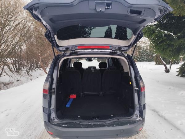Grey Ford S-Max 2009 in Mazeikiai, with an engine capacity of 2.00 L and mileage of 262 thousand km for 3650 €, photo 7 on AUTOMOTO.COM.LV