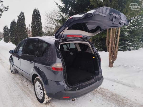 Grey Ford S-Max 2009 in Mazeikiai, with an engine capacity of 2.00 L and mileage of 262 thousand km for 3650 €, photo 10 on AUTOMOTO.COM.LV