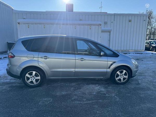 Pelēks Ford S-Max 2009 Klaipėda, ar dzinēja tilpumu 2.18 L un nobraukumu 249 tūkst. km par 2350 €, foto 4 vietnē AUTOMOTO.COM.LV