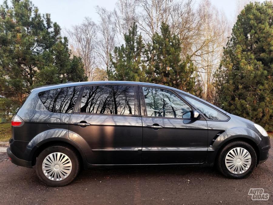 Grey Ford S-Max 2009 in Mazeikiai, with an engine capacity of 2.00 L and mileage of 261 thousand km for 3800 €, photo 16 on AUTOMOTO.COM.LV
