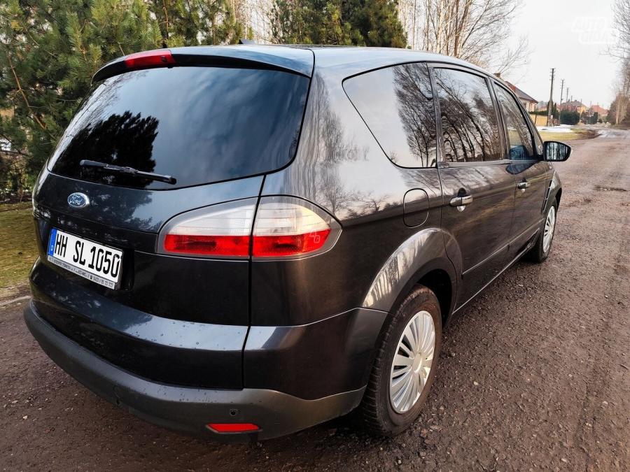Grey Ford S-Max 2009 in Mazeikiai, with an engine capacity of 2.00 L and mileage of 261 thousand km for 3800 €, photo 22 on AUTOMOTO.COM.LV