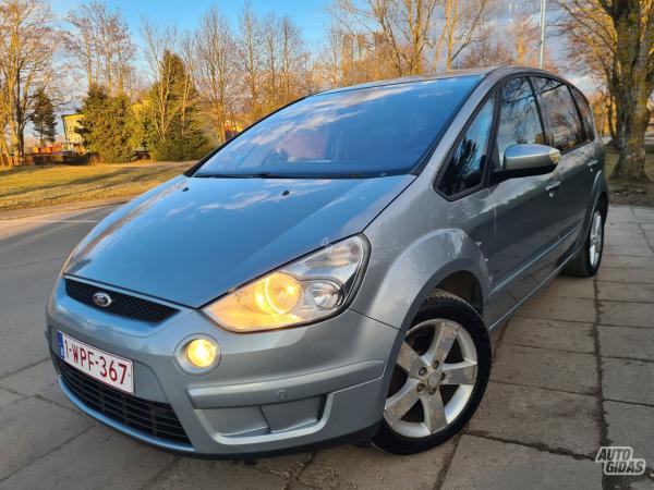 Pelēks Ford S-Max 2009 Klaipėda, ar dzinēja tilpumu 2.00 L un nobraukumu 369 tūkst. km par 3350 €, foto 2 vietnē AUTOMOTO.COM.LV