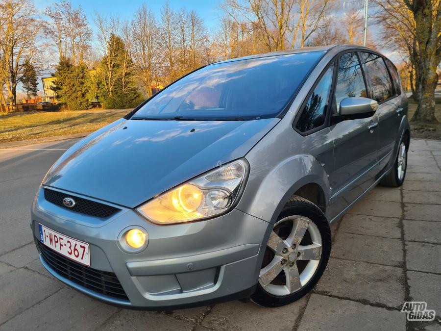 Pelēks Ford S-Max 2009 Klaipėda, ar dzinēja tilpumu 2.00 L un nobraukumu 369 tūkst. km par 3350 €, foto 2 vietnē AUTOMOTO.COM.LV