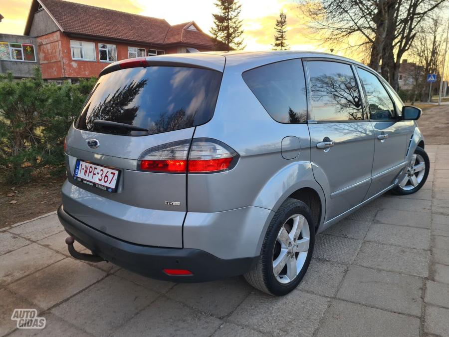 Pelēks Ford S-Max 2009 Klaipėda, ar dzinēja tilpumu 2.00 L un nobraukumu 369 tūkst. km par 3350 €, foto 7 vietnē AUTOMOTO.COM.LV