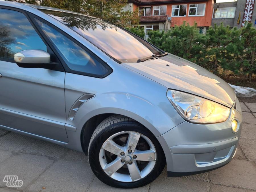 Pelēks Ford S-Max 2009 Klaipėda, ar dzinēja tilpumu 2.00 L un nobraukumu 369 tūkst. km par 3350 €, foto 34 vietnē AUTOMOTO.COM.LV