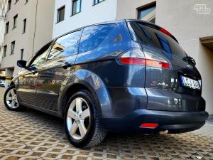 Grey Ford S-Max 2009 in Vilnius, with an engine capacity of 2.00 L and mileage of 320 thousand km for 2750 €, photo 3 on AUTOMOTO.COM.LV