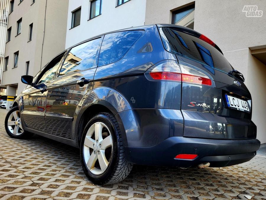 Grey Ford S-Max 2009 in Vilnius, with an engine capacity of 2.00 L and mileage of 320 thousand km for 2750 €, photo 3 on AUTOMOTO.COM.LV