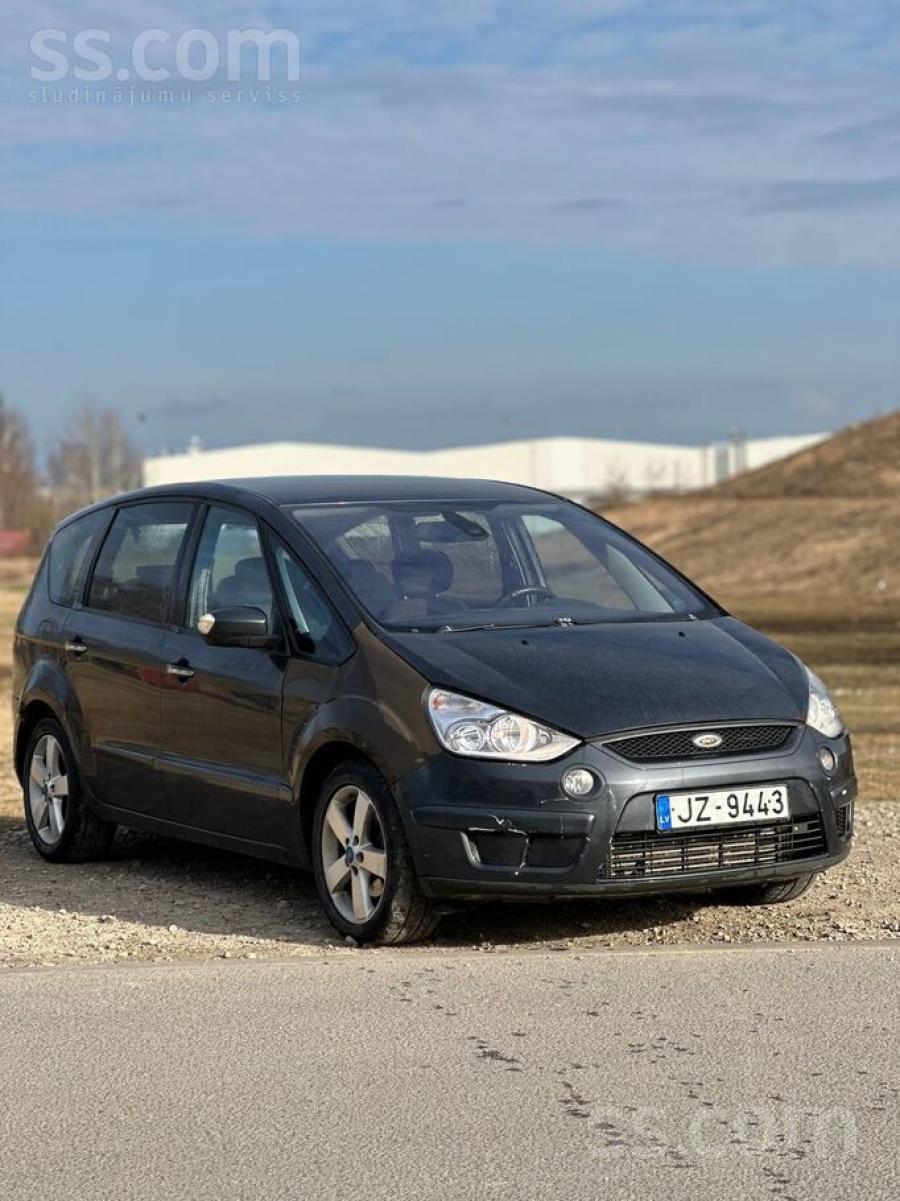 Pelēks Ford S-Max 2009 Rīga, ar dzinēja tilpumu 2.20 L un nobraukumu 395 tūkst. km par 1250 €, foto 2 vietnē AUTOMOTO.COM.LV