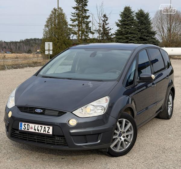 Pelēks Ford S-Max 2009 Viļņa, ar dzinēja tilpumu 2.00 L un nobraukumu 303 tūkst. km par 4250 €, foto 1 vietnē AUTOMOTO.COM.LV