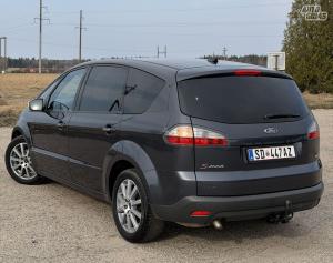 Pelēks Ford S-Max 2009 Viļņa, ar dzinēja tilpumu 2.00 L un nobraukumu 303 tūkst. km par 4250 €, foto 3 vietnē AUTOMOTO.COM.LV