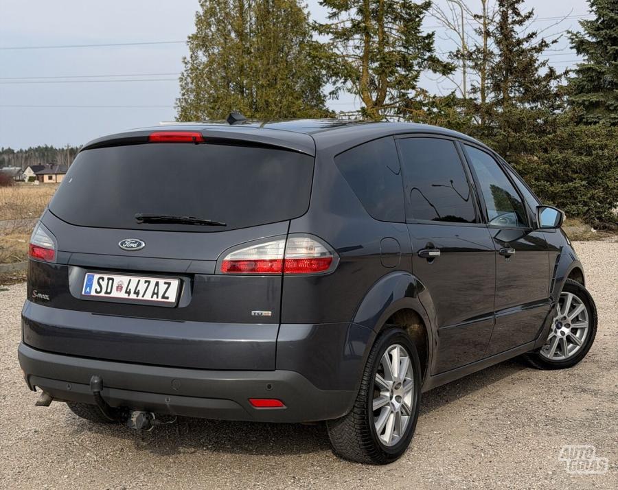 Pelēks Ford S-Max 2009 Viļņa, ar dzinēja tilpumu 2.00 L un nobraukumu 303 tūkst. km par 4250 €, foto 4 vietnē AUTOMOTO.COM.LV