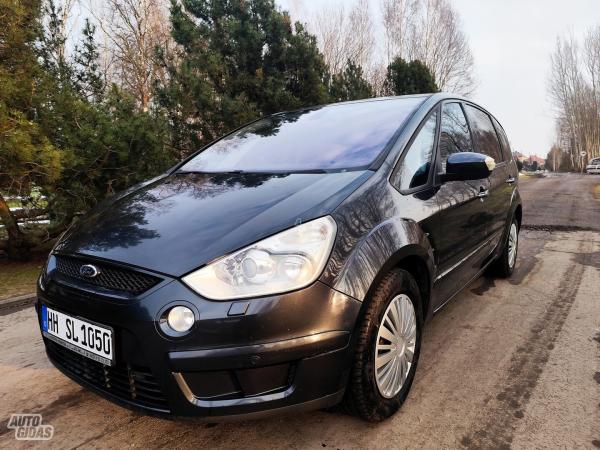 Grey Ford S-Max 2009 in Mazeikiai, with an engine capacity of 2.00 L and mileage of 262 thousand km for 3650 €, photo 1 on AUTOMOTO.COM.LV