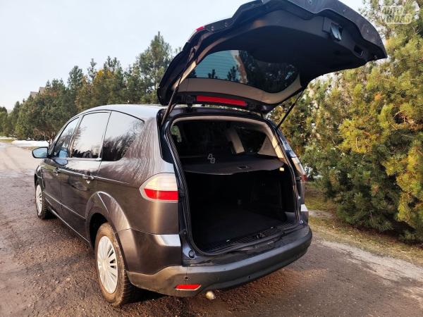 Grey Ford S-Max 2009 in Mazeikiai, with an engine capacity of 2.00 L and mileage of 262 thousand km for 3650 €, photo 9 on AUTOMOTO.COM.LV