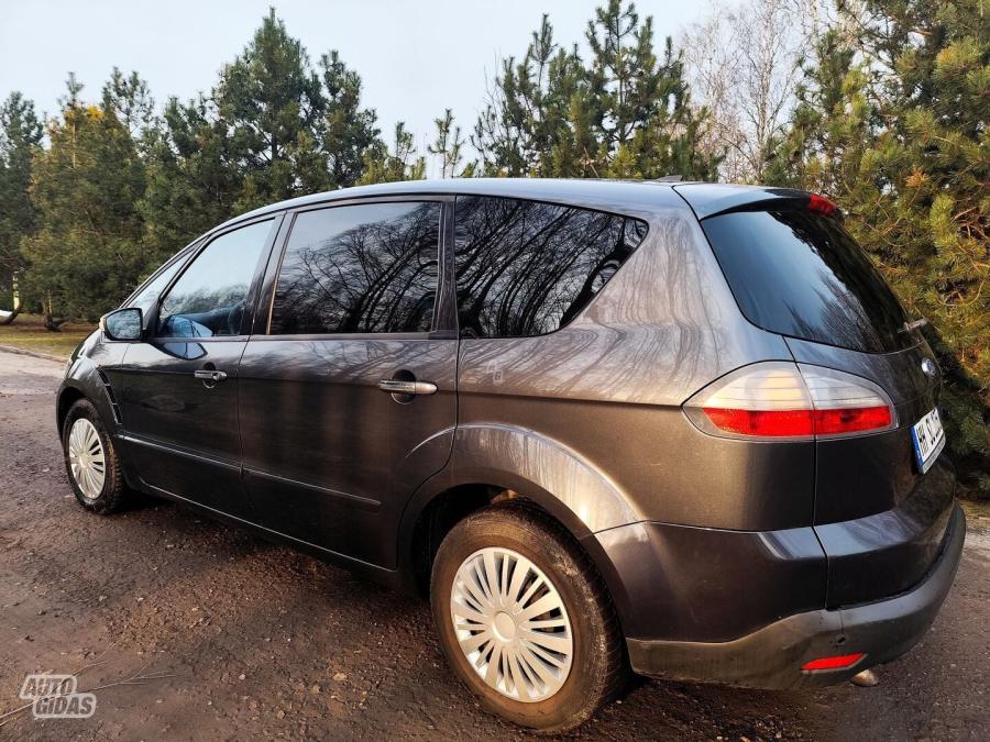 Pelēks Ford S-Max 2009 Mažeikiai, ar dzinēja tilpumu 2.00 L un nobraukumu 262 tūkst. km par 3650 €, foto 17 vietnē AUTOMOTO.COM.LV