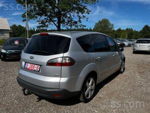 Grey Ford S-Max 2009 in Valmiera, with an engine capacity of 2.00 L and mileage of 246 thousand km for 4250 €, photo 6 on AUTOMOTO.COM.LV