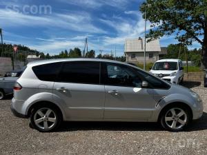 Grey Ford S-Max 2009 in Valmiera, with an engine capacity of 2.00 L and mileage of 246 thousand km for 4250 €, photo 7 on AUTOMOTO.COM.LV
