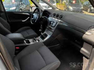 Grey Ford S-Max 2009 in Valmiera, with an engine capacity of 2.00 L and mileage of 246 thousand km for 4250 €, photo 10 on AUTOMOTO.COM.LV