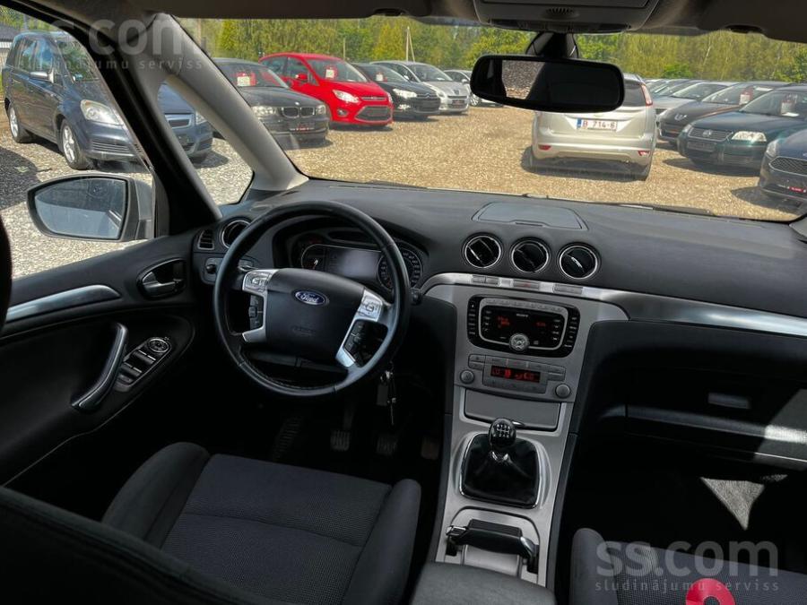 Grey Ford S-Max 2009 in Valmiera, with an engine capacity of 2.00 L and mileage of 246 thousand km for 4250 €, photo 11 on AUTOMOTO.COM.LV
