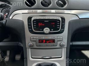 Grey Ford S-Max 2009 in Valmiera, with an engine capacity of 2.00 L and mileage of 246 thousand km for 4250 €, photo 15 on AUTOMOTO.COM.LV