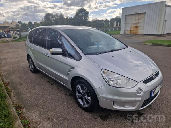 Grey Ford S-Max 2009 in Riga, with an engine capacity of 1.80 L and mileage of 332 thousand km for 2750 €, photo 3 on AUTOMOTO.COM.LV