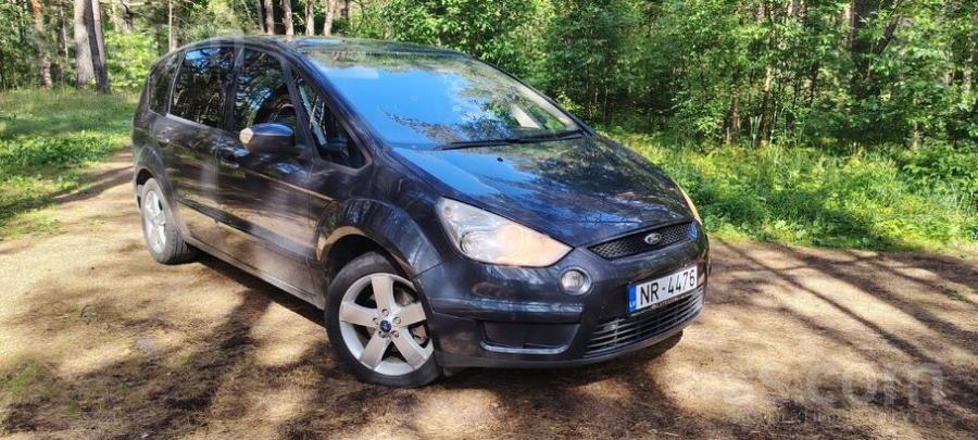 Pelēks Ford S-Max 2009 Daugavpils, ar dzinēja tilpumu 2.00 L un nobraukumu 295 tūkst. km par 3700 €, foto 3 vietnē AUTOMOTO.COM.LV