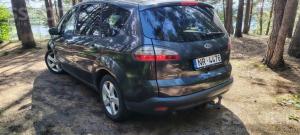 Pelēks Ford S-Max 2009 Daugavpils, ar dzinēja tilpumu 2.00 L un nobraukumu 295 tūkst. km par 3700 €, foto 5 vietnē AUTOMOTO.COM.LV