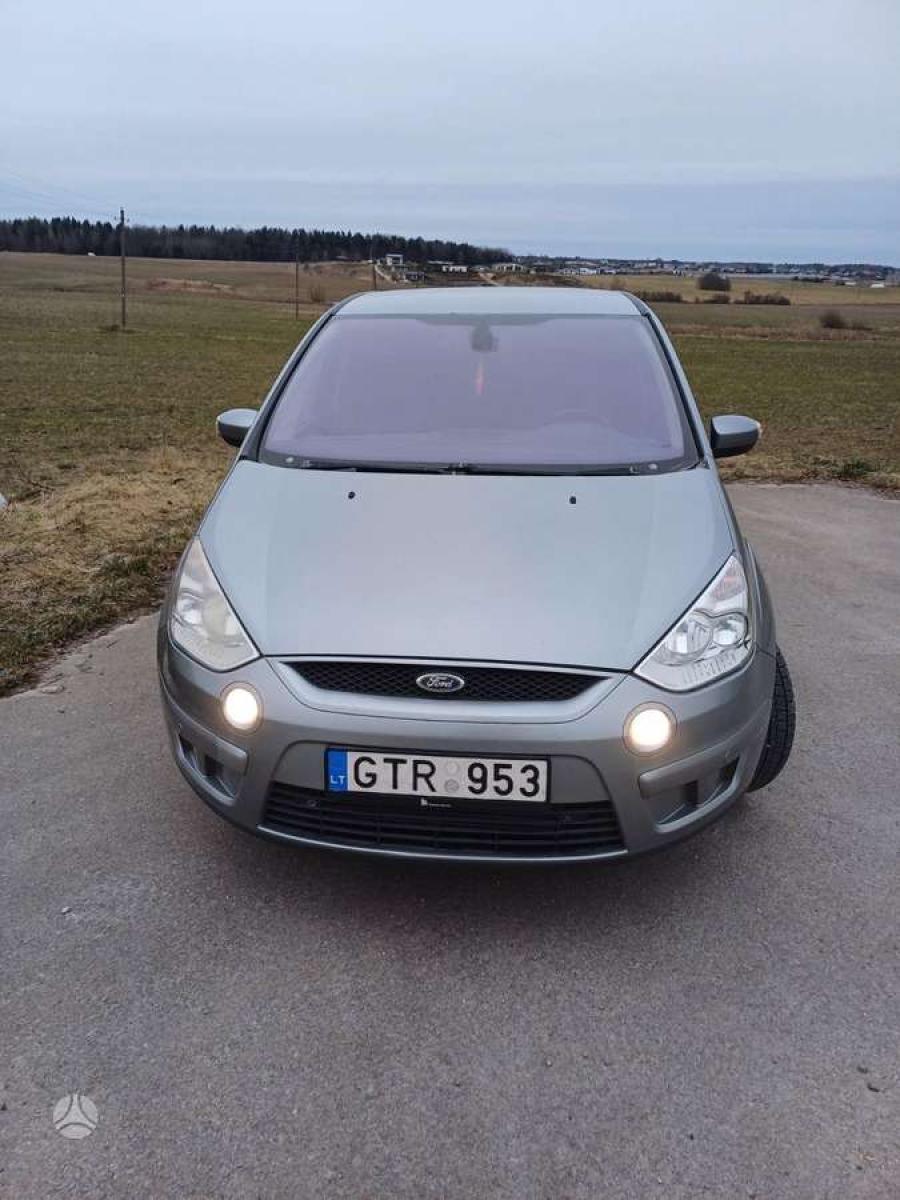 Grey Ford S-Max 2009 in Vilnius, with an engine capacity of 2.00 L and mileage of 420 thousand km for 2500 €, photo 1 on AUTOMOTO.COM.LV