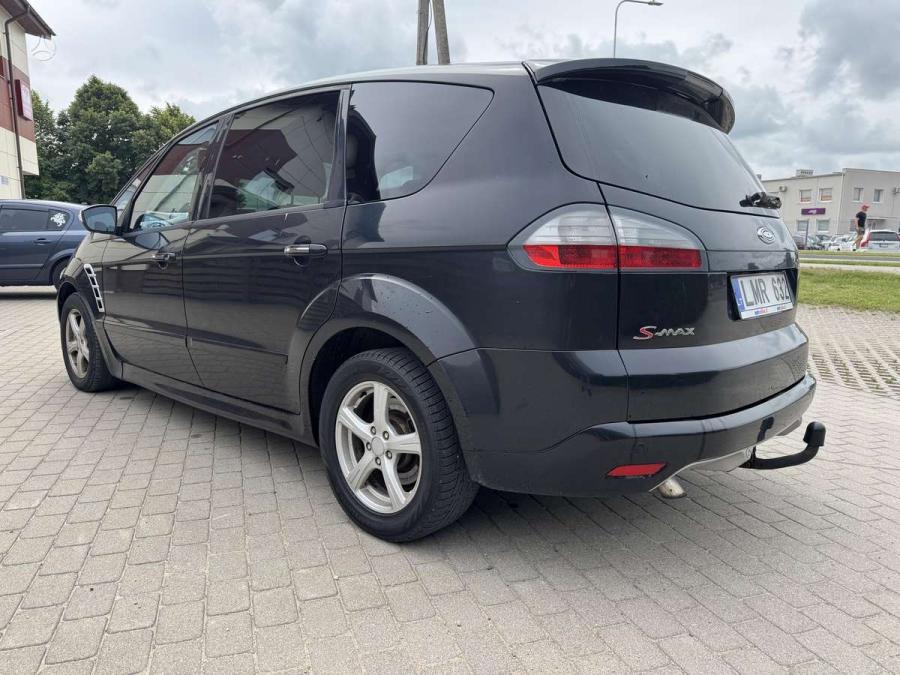 Grey Ford S-Max 2009 in Kretinga, with an engine capacity of 2.00 L and mileage of 324 thousand km for 3495 €, photo 7 on AUTOMOTO.COM.LV