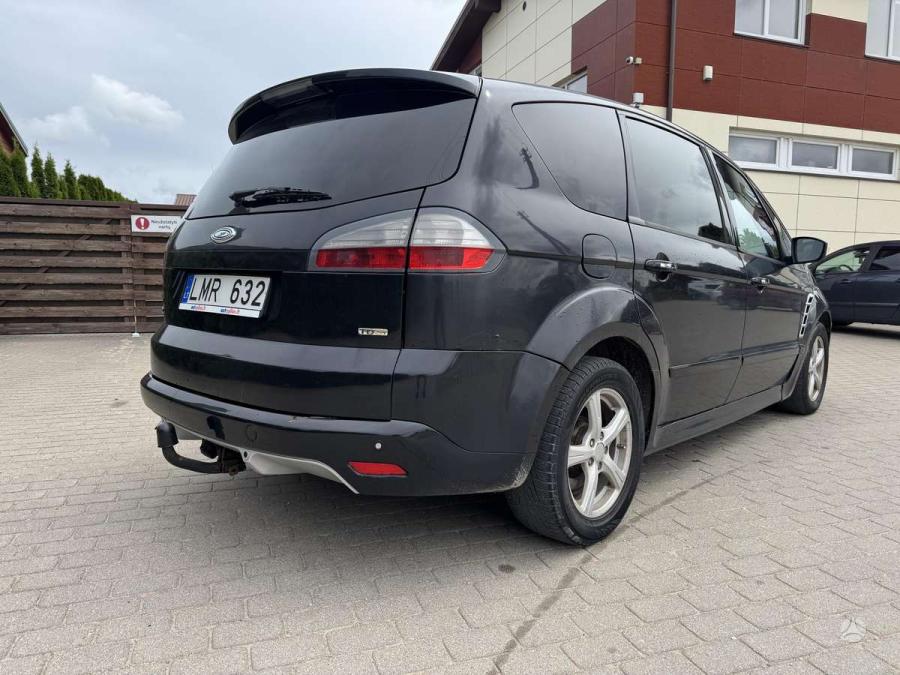 Grey Ford S-Max 2009 in Kretinga, with an engine capacity of 2.00 L and mileage of 324 thousand km for 3495 €, photo 10 on AUTOMOTO.COM.LV