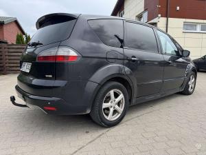 Grey Ford S-Max 2009 in Kretinga, with an engine capacity of 2.00 L and mileage of 324 thousand km for 3495 €, photo 11 on AUTOMOTO.COM.LV